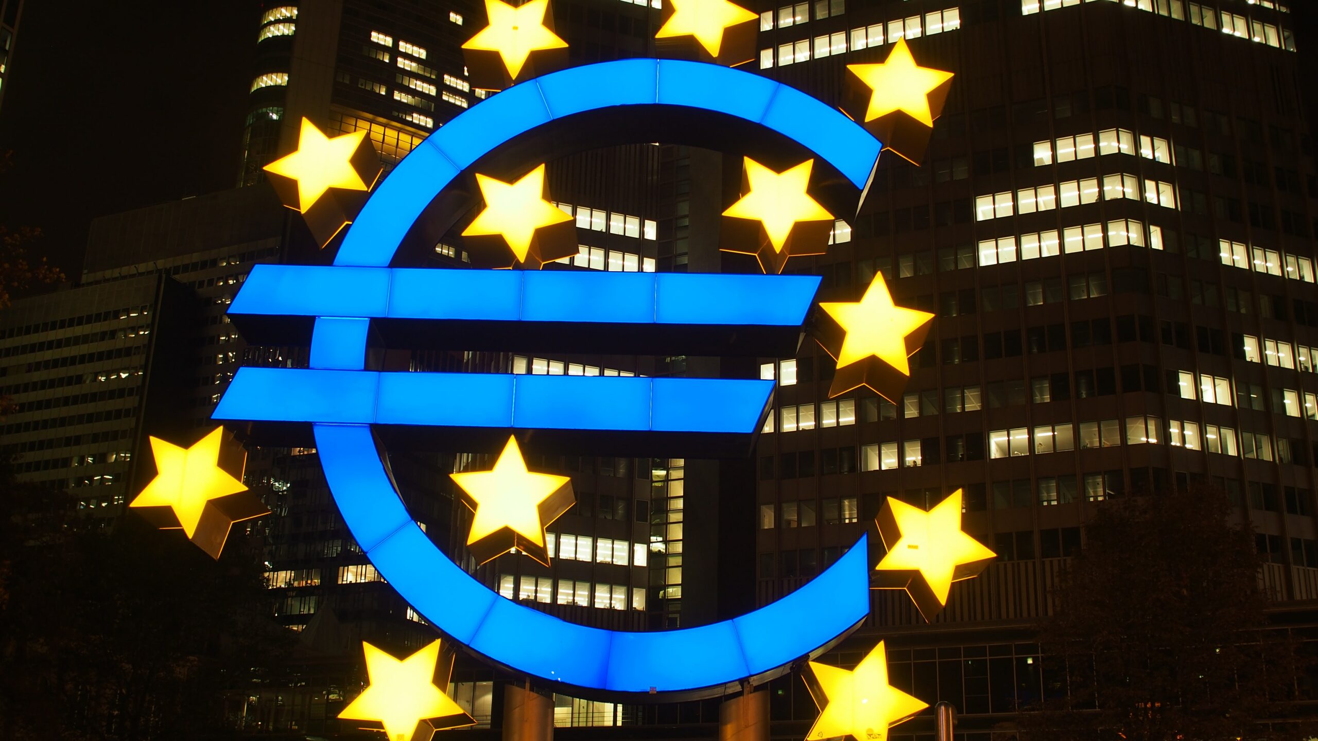 ECB Says 'Investigation Phase' of Digital Euro Will Take Until Mid-2023 ...