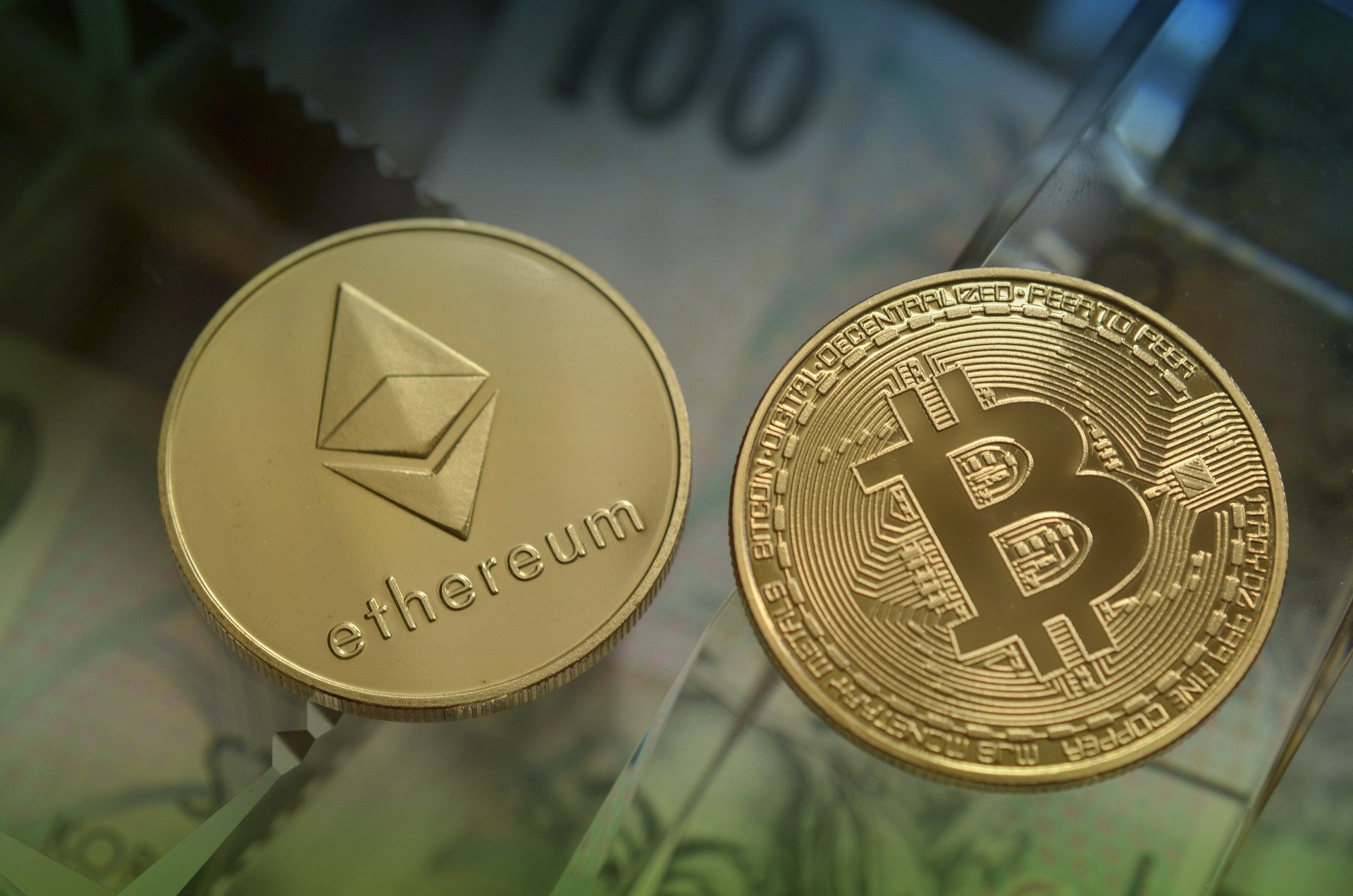 Ethereum Surpasses Bitcoin in Daily Active Addresses - Tokenist