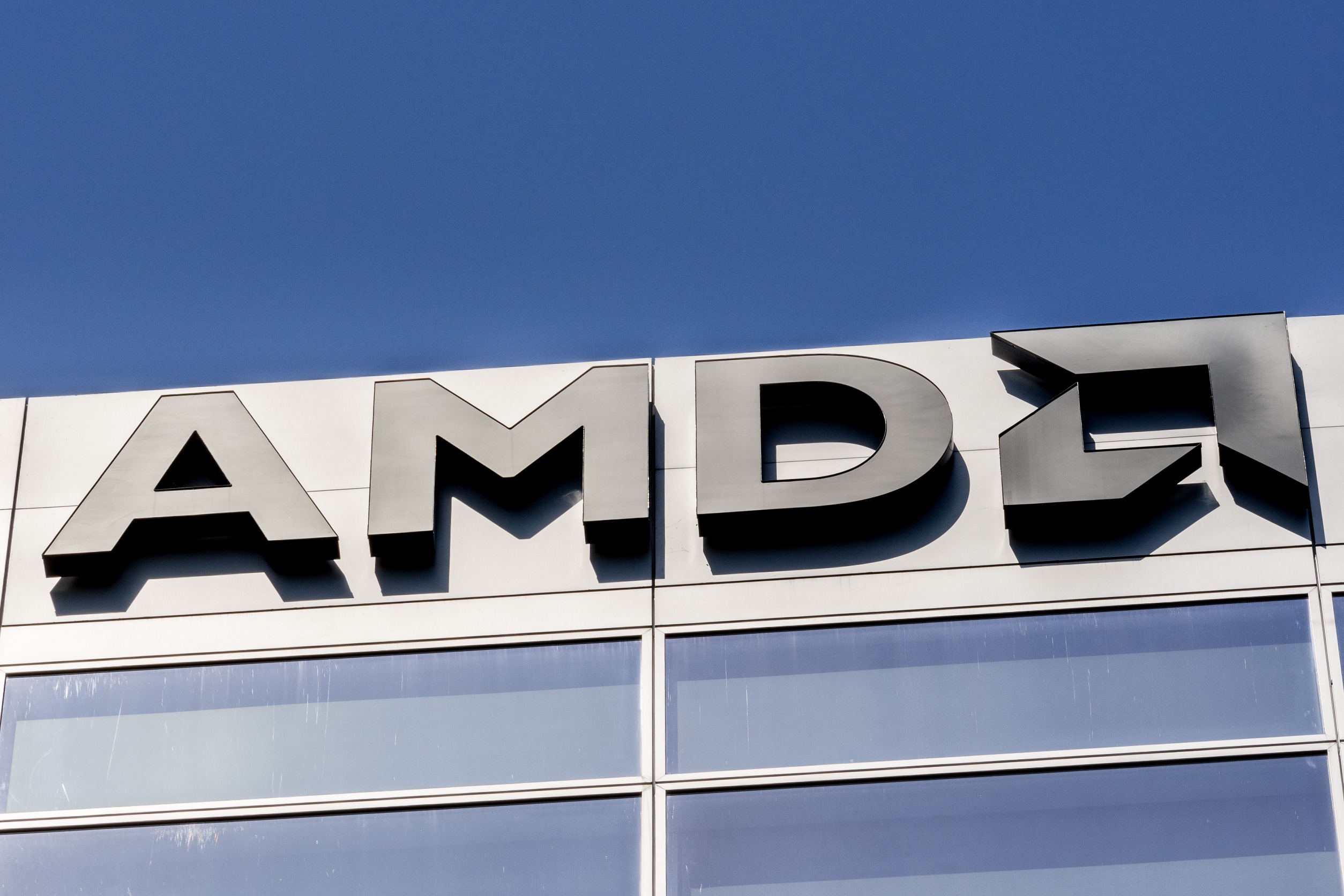 AMD vs. NVDA: Which AI Stock Can Gain More in the Short Term? - Tokenist