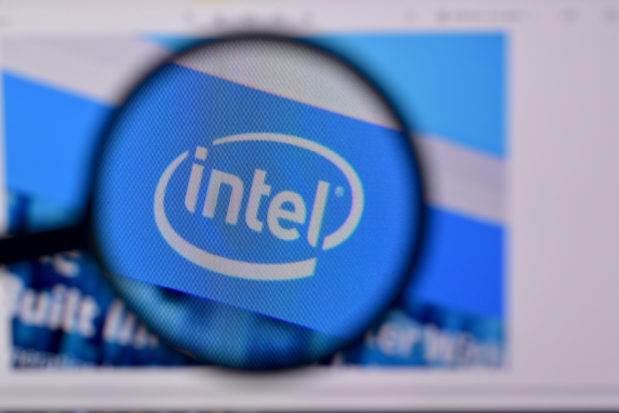 Intel's Shares Are Gaining: Some Factors Influencing the Surge - Tokenist